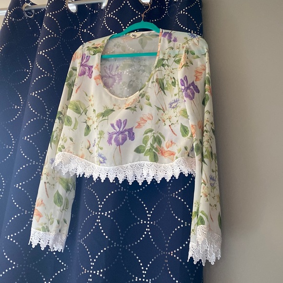 Show Me Your MuMu | Tops | Nwot Show Me Your Mumu Gorgeous Top With ...